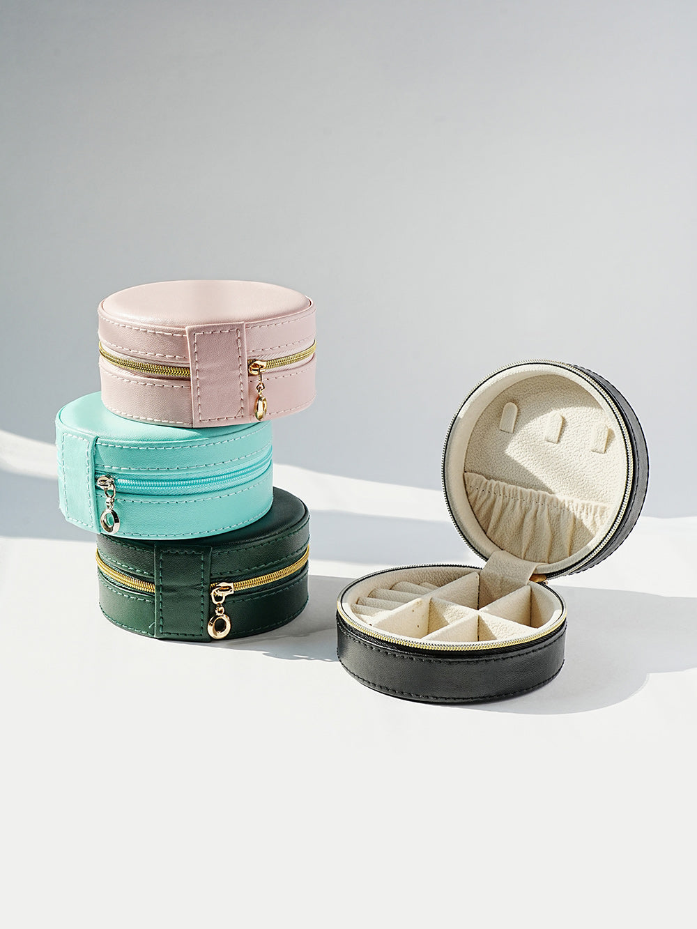 Portable Circle Jewelry Box – MinimalBijoux