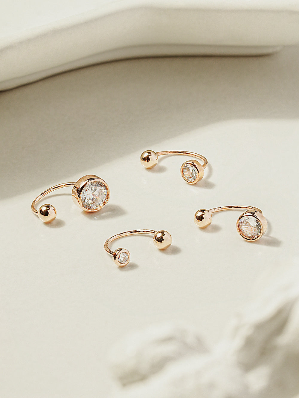 14K Gold Minimal Cubic Curve Piercing 20G – MinimalBijoux